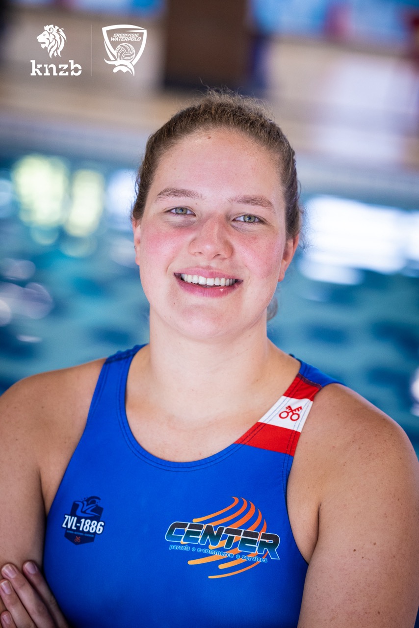 Julia van der Graaf 2425 | ZVL-1886